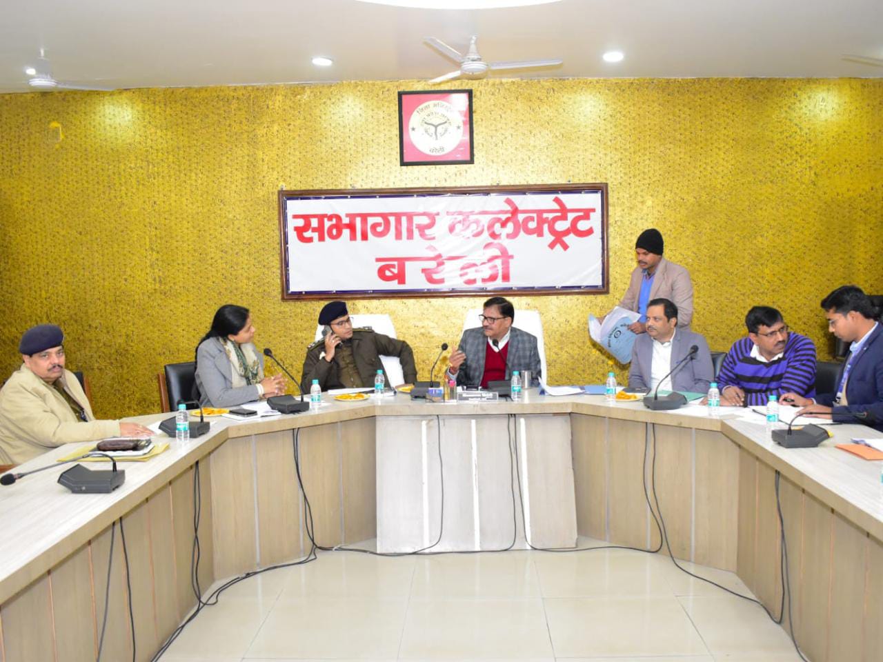 Marking of new places for hot spots and saplings started in Bareilly ...