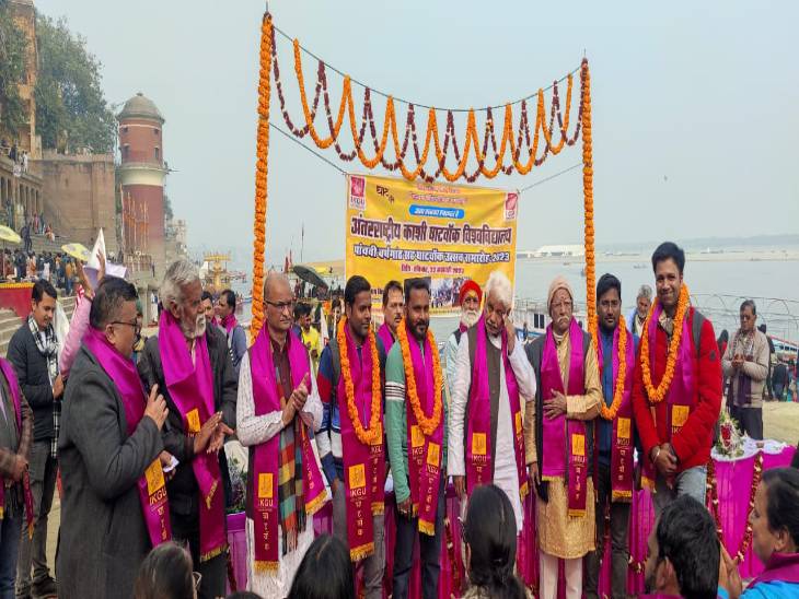 Ghatwalk by students and professors from Rewa Ghat to Rajghat in Varanasi