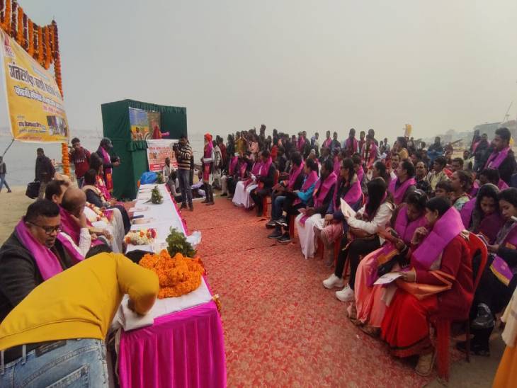 Ghatwalk by students and professors from Rewa Ghat to Rajghat in Varanasi