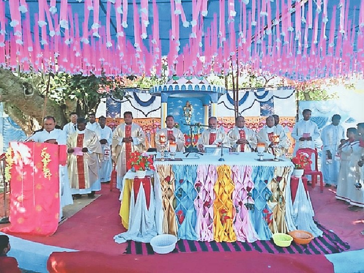 Procession celebrated the festival of Mother Mary, Missa worship done ...