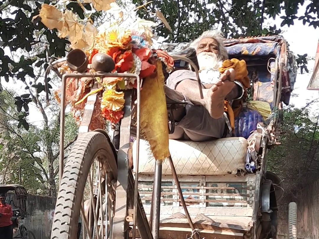 Rickshaw driving for 40 years, blisters fell on his feet; Know their ...