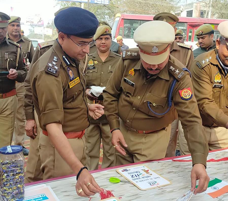 Police making aware about road safety, pamphlets are also being ...