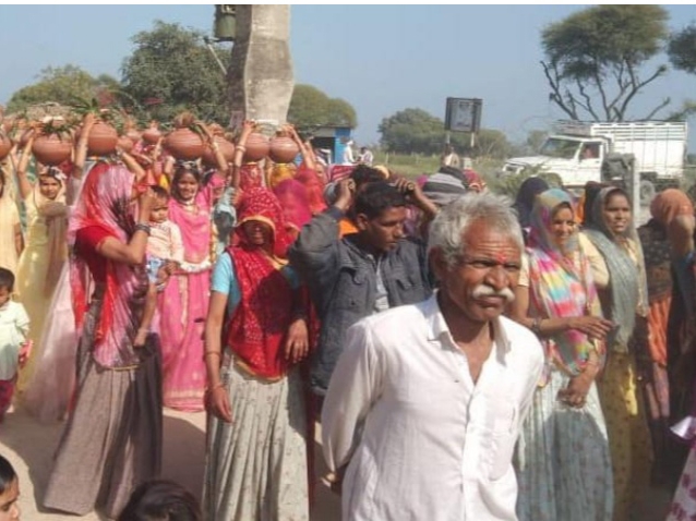 Women took out Kalash Yatra, Ramayana recitation and Havan Yagya was ...