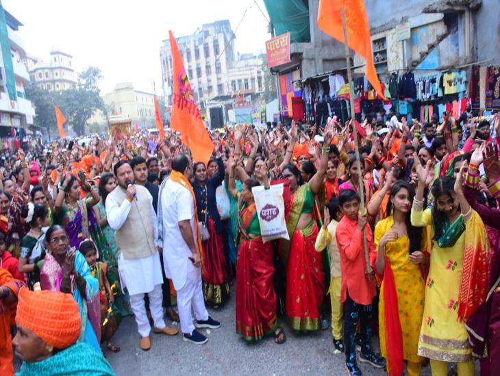 Swarajya Swabhiman Yatra of Mother Jijau, who walked 400 km; statue ...