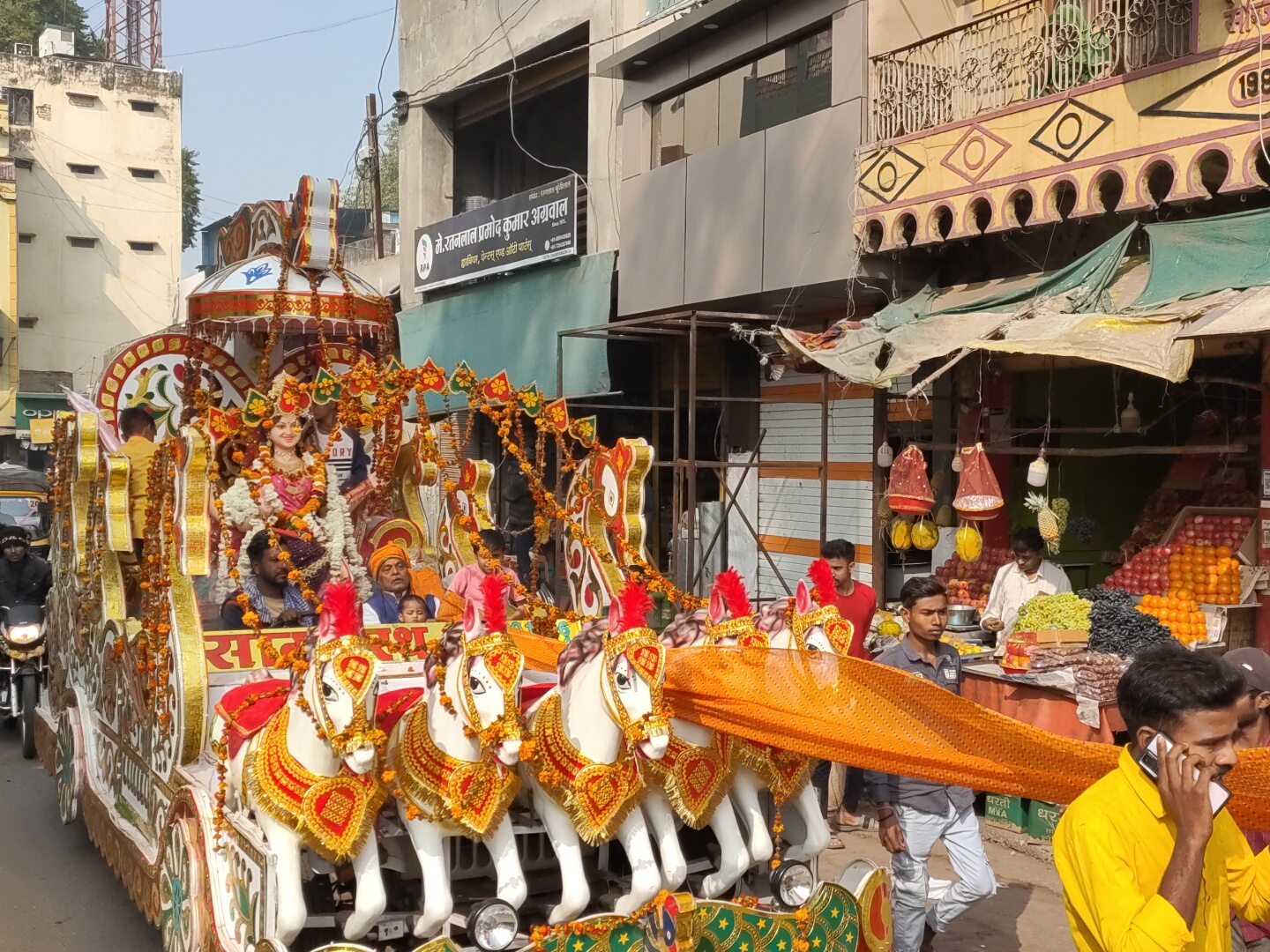 Narmada Chunri Pad Yatra left for Avali Ghat | नर्मदा जयंती महोत्सव: हर ...