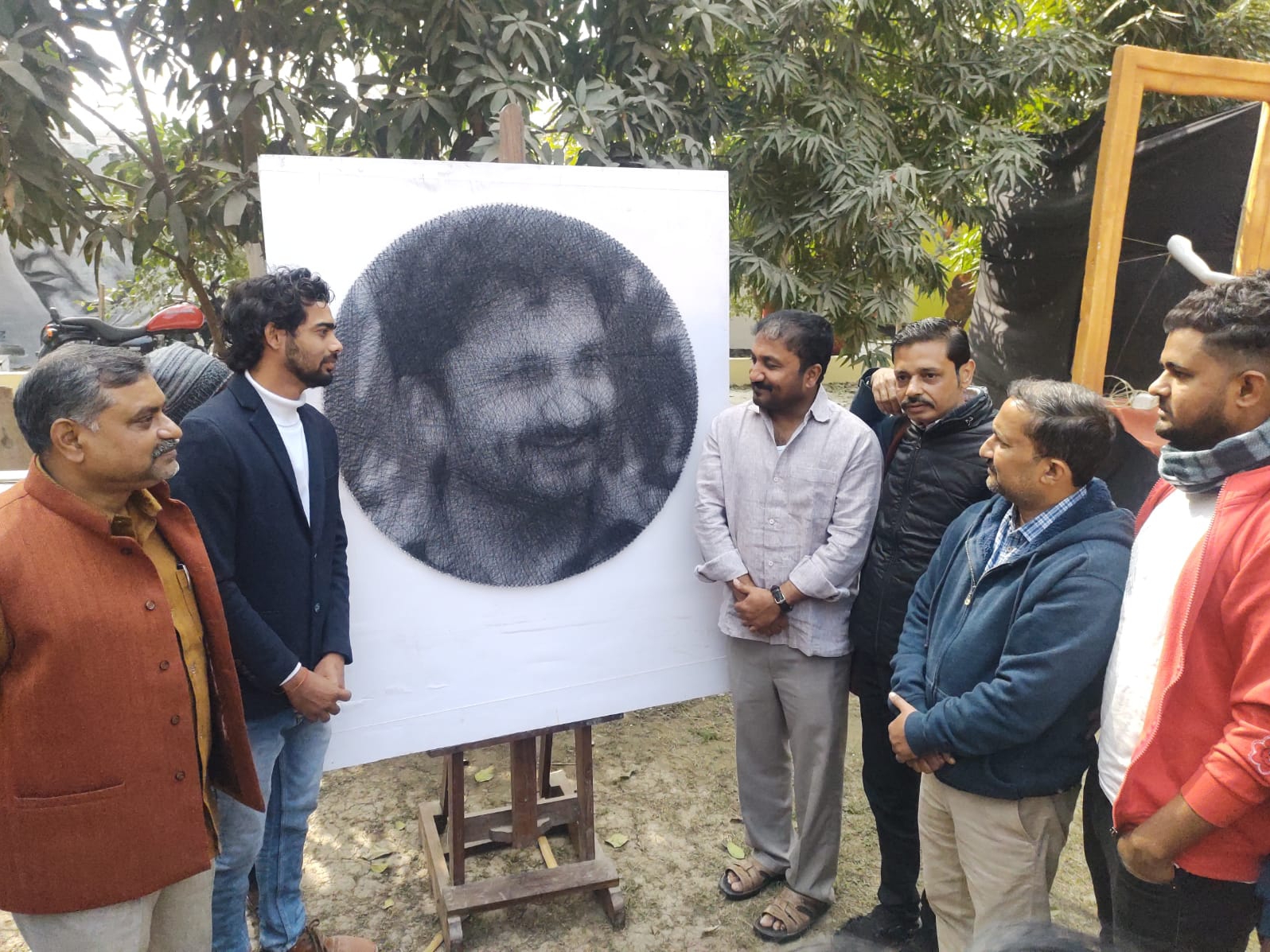 Encouraged the students, student Raman made a picture of Anand Kumar ...