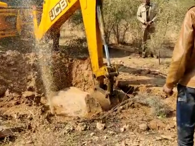 PHED registers case against 8 people for stealing water | पानी की ...