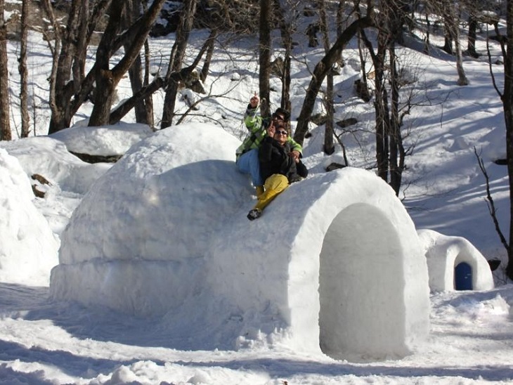 Snow houses made for tourists Manali|11 thousand rupees paid for one ...