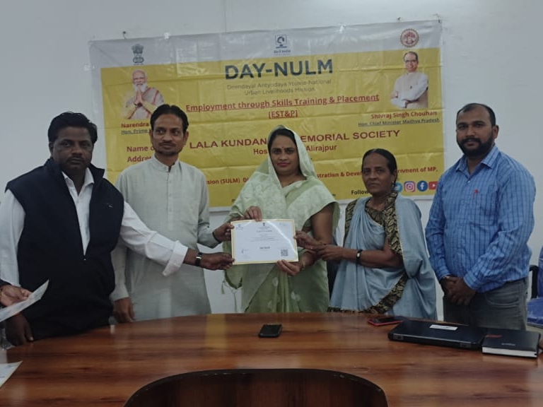 Training given under livelihood mission, NAPA president distributed ...