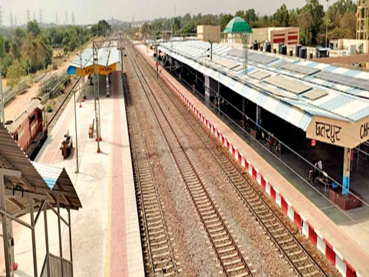 Extension of waiting hall and executive lounge at Chhatarpur, Harpalpur ...