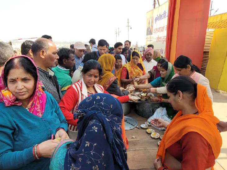 Maghi poornima snan 2023: Lakhs of devotees reached Sangam since night ...