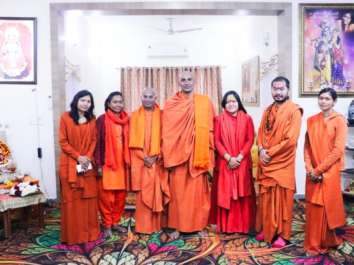 Entered the ascetic life in the presence of Sadhvi Ritambhara in ...