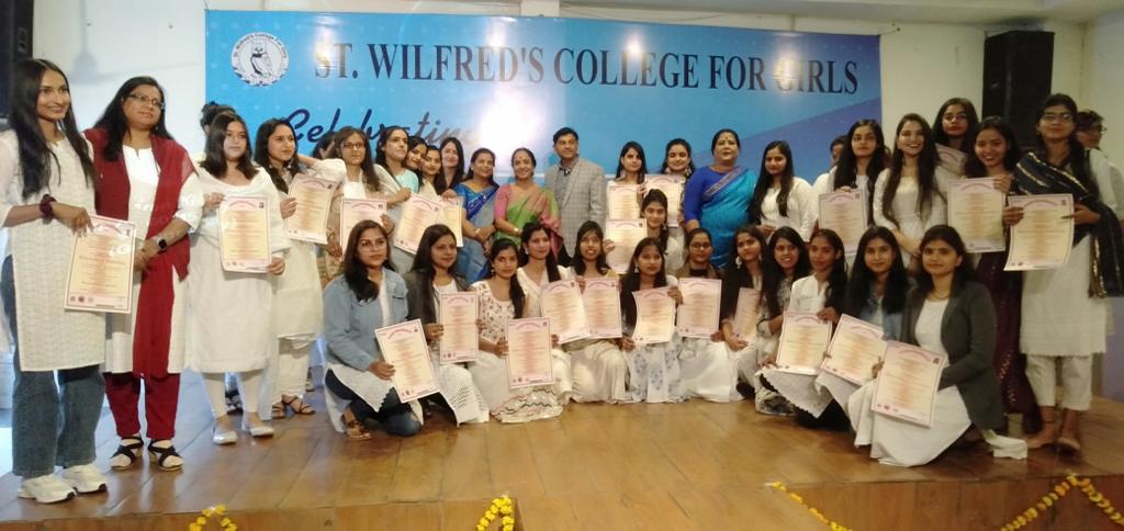 Convocation ceremony held at St. Wilfred Girls College, students gave ...