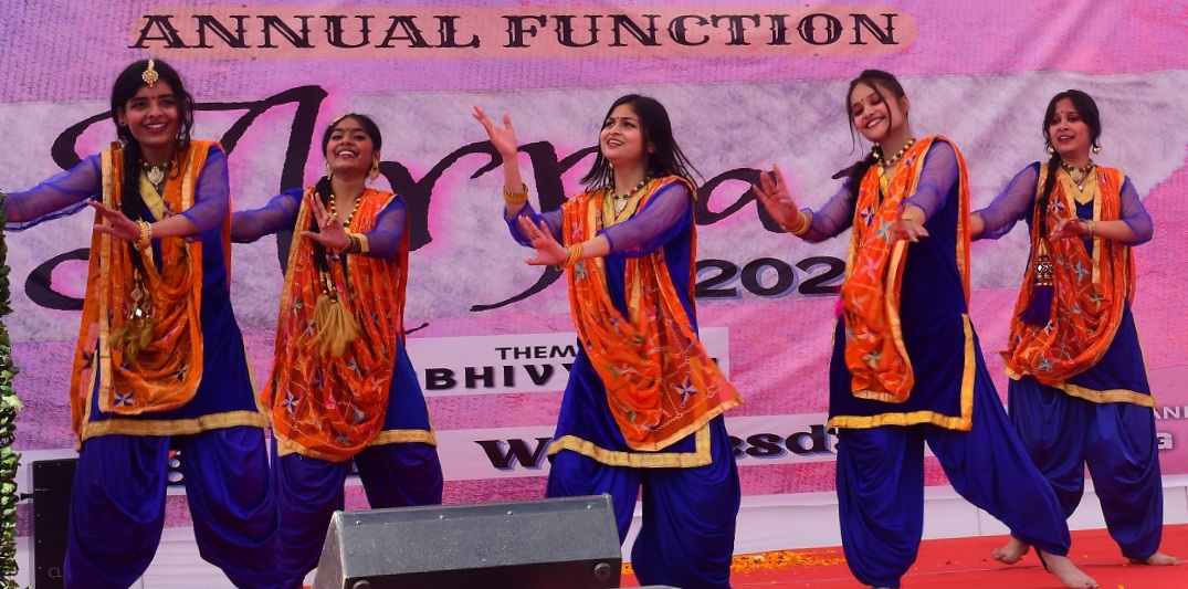 Students perform brilliantly with expressive theme in Arpan 2023 ...