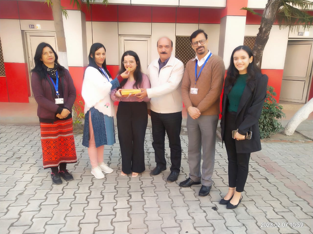 Una : Rashi Chadha, chartered accountant, DAV Centenary Public School ...