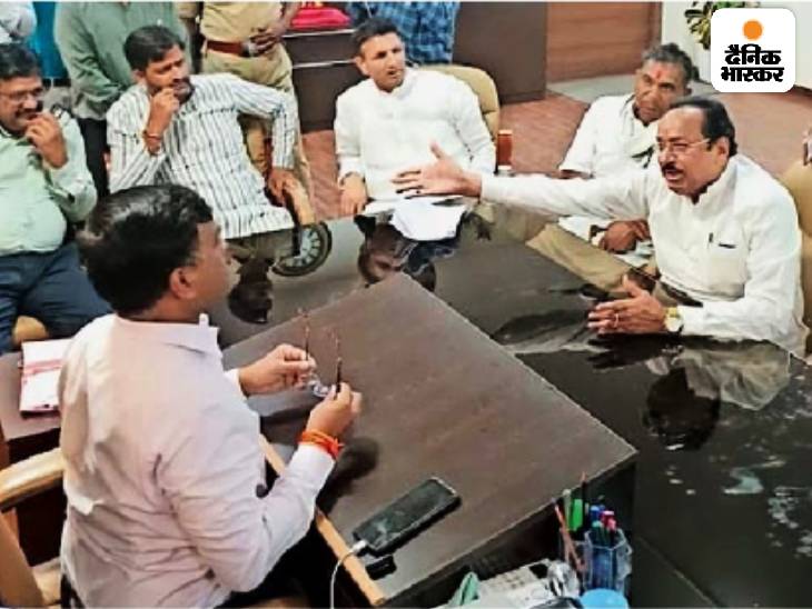 Ratlam Congress MLA Manoj Chawla Urea Loot Case; Victim Bhagatram Yadu ...