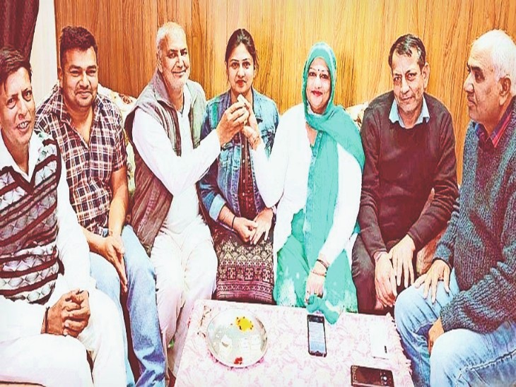 Deeg resident Nidhi Nain got success in HCS exam through hard work ...