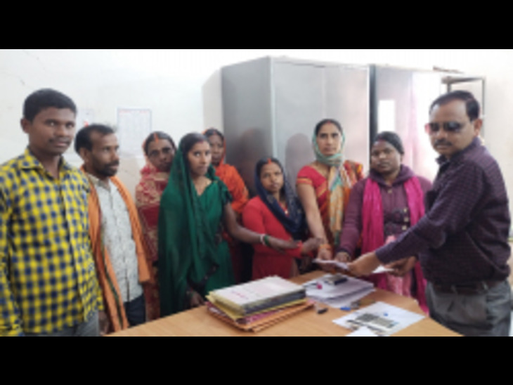 8 out of 12 ward members withdraw their support against the Deputy ...