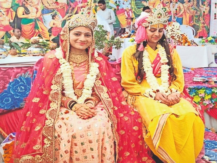 Description of Ras Panchadhyayi and Gopi Geet in the story ...