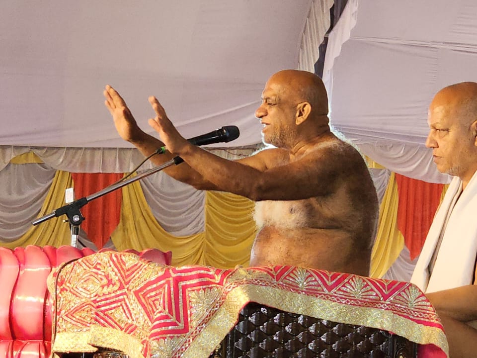 Munishree Sudha Sagar Maharaj said - there is no virtue of stone in ...