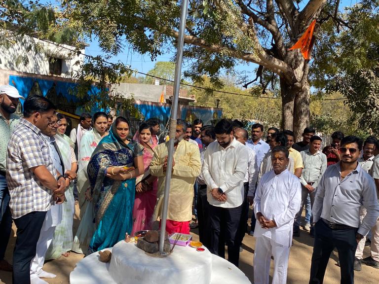 NAPA president and MLA hoisted the flag, devotees worshiped at ...