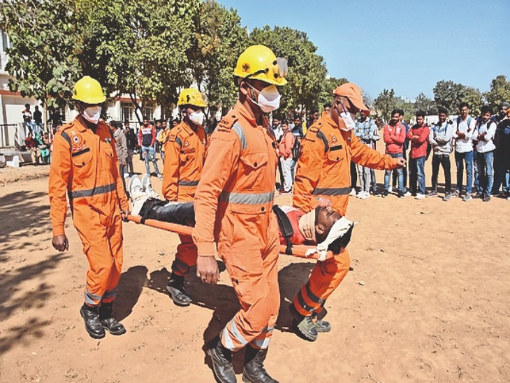 All departments should update the equipment installed for disaster ...