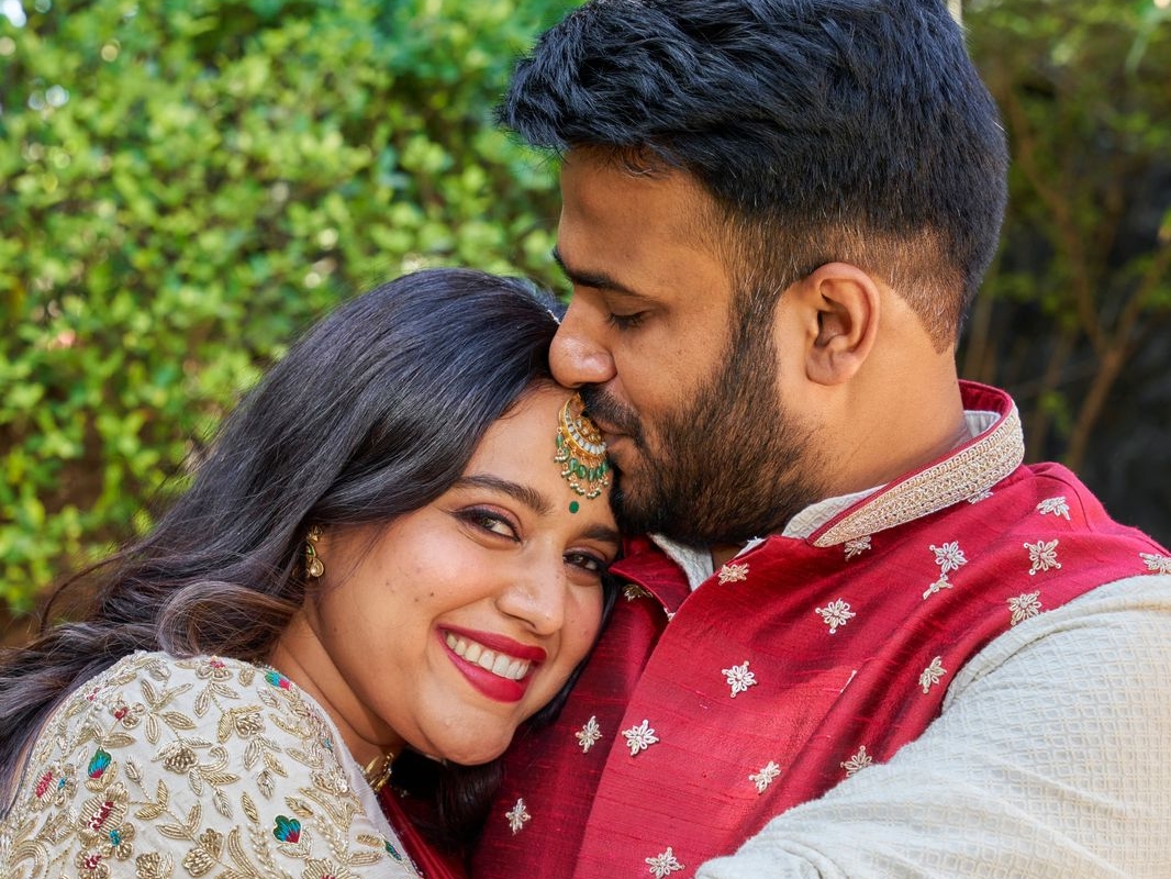 Swara Bhaskar chooses Pakistani designer's outfit we love 1