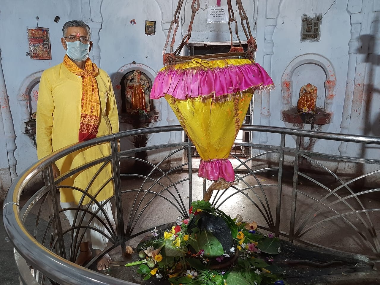 Preparation in full swing in Ramnagar for Mahashivratri, Devotees reach ...