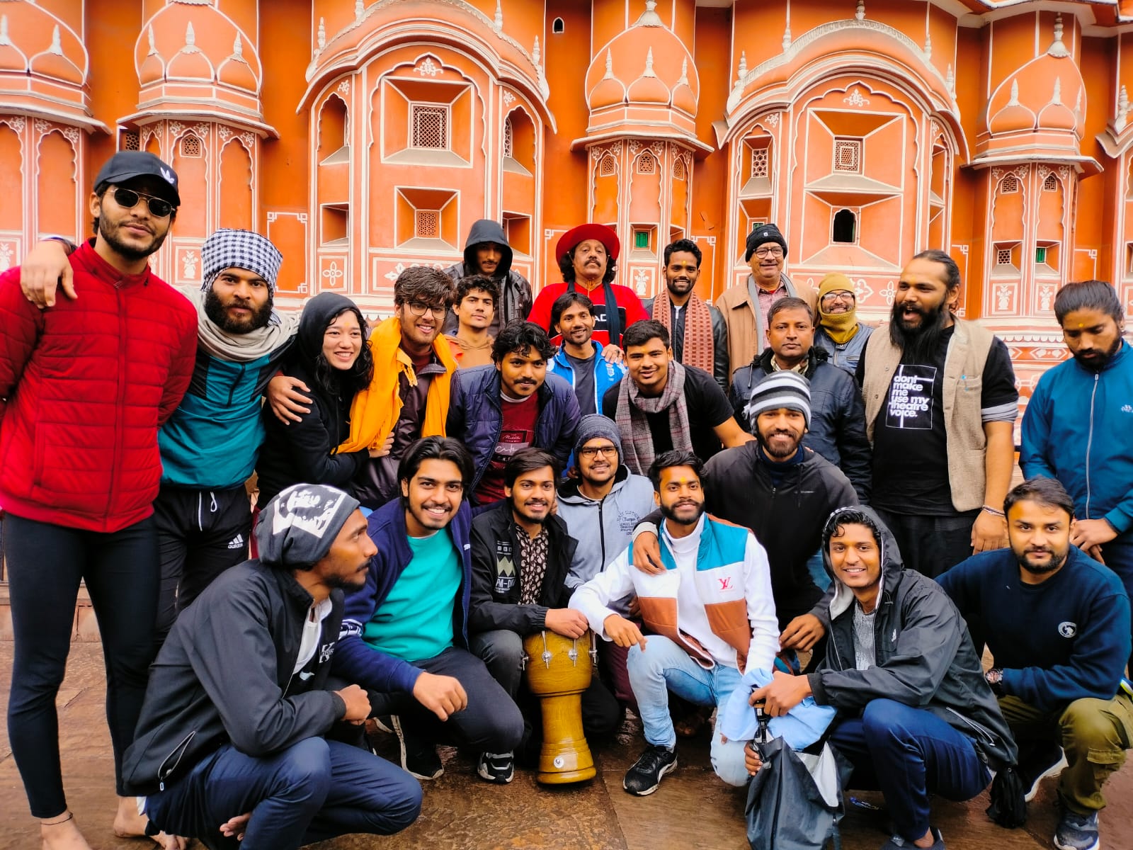 500 artists from all over the country will participate, many actors ...