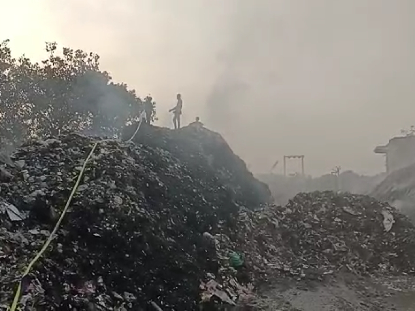 300 meter range 'no development zone' in Barabanki, still settled ...