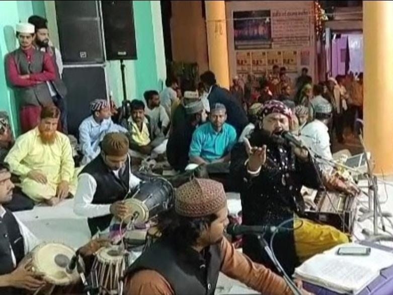 Literary fight between Qawwal Arshad Kamli and Haji Syed Warsi | छतरपुर ...