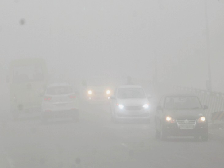 Dense fog in the morning and night, heat in the day... 2 dozen vehicles ...