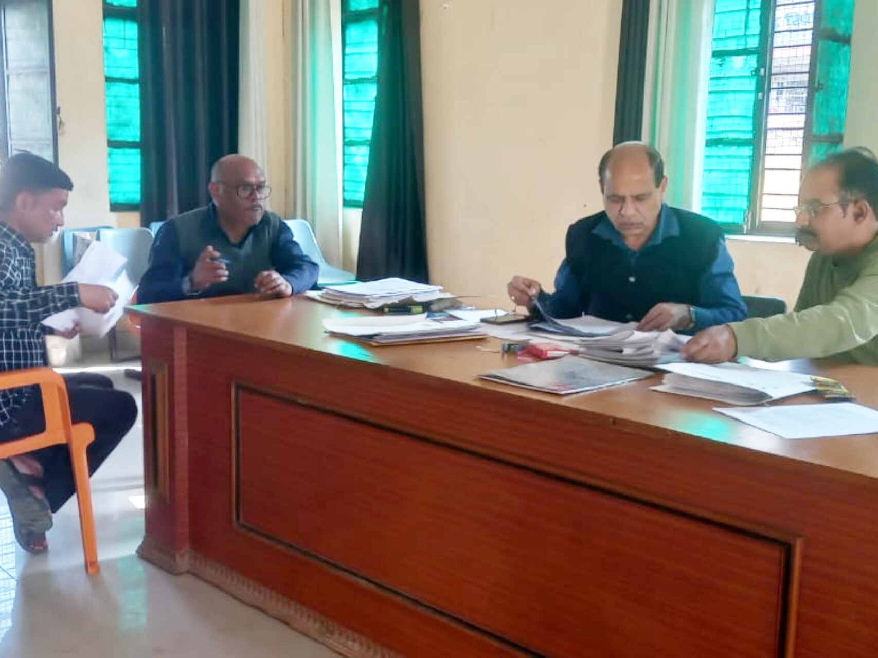 8 nomination papers filed for 6 and 8 wards for the post of Pradhan ...