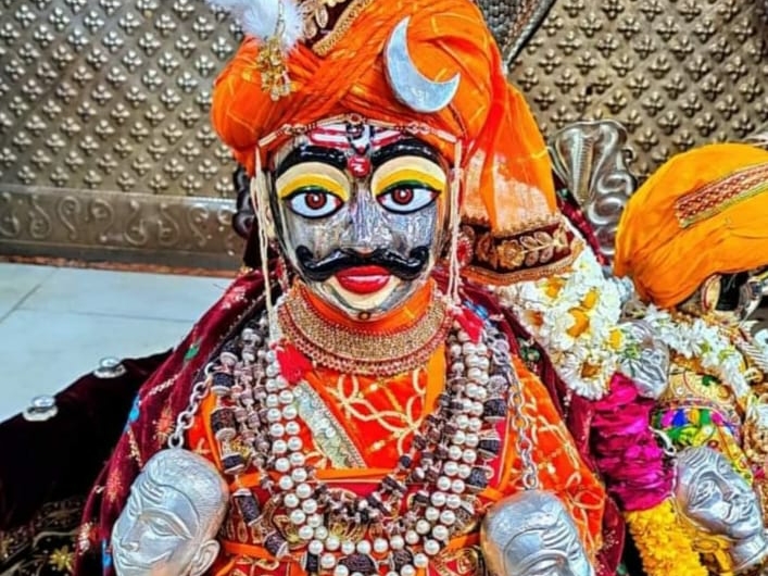 Once in a year after Shivratri there are divine darshans | भगवान महाकाल ...