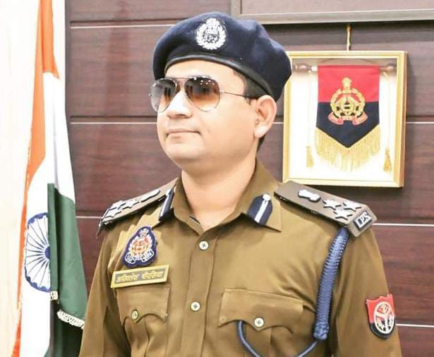 For the first time, Rasuka was imposed on the infamous 4 cow smugglers ...