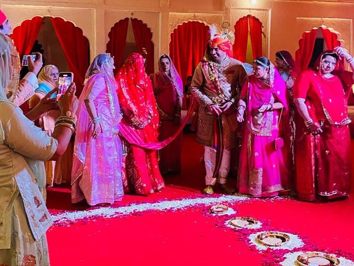 February 24, 2023: Avijit Singh arrives in Roht (Pali) with Manivka ...