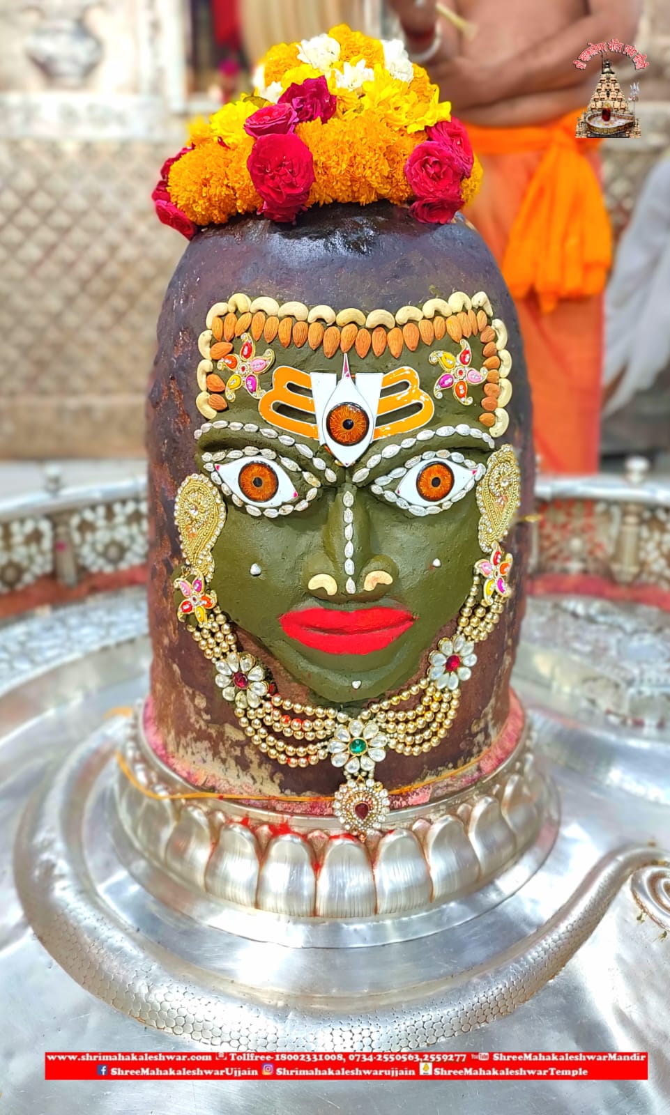 Divine adornment by offering Tripund ornament and Rudraksha of Lord ...