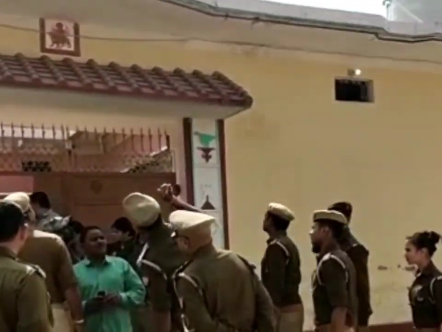 The house of Angad Rai, close to Mukhtar, was searched; Questioning ...