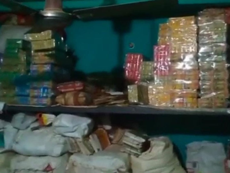Police arrested two real brothers, recovered duplicate spices worth ...