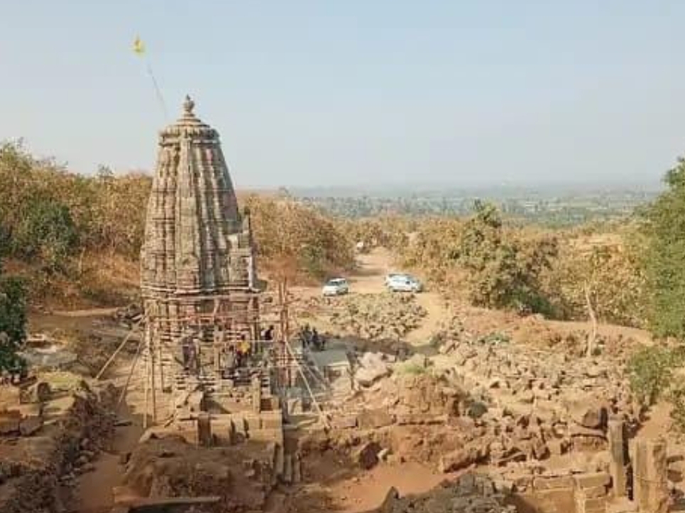 Excavation work continues on a war footing, today the statue of Varah ...