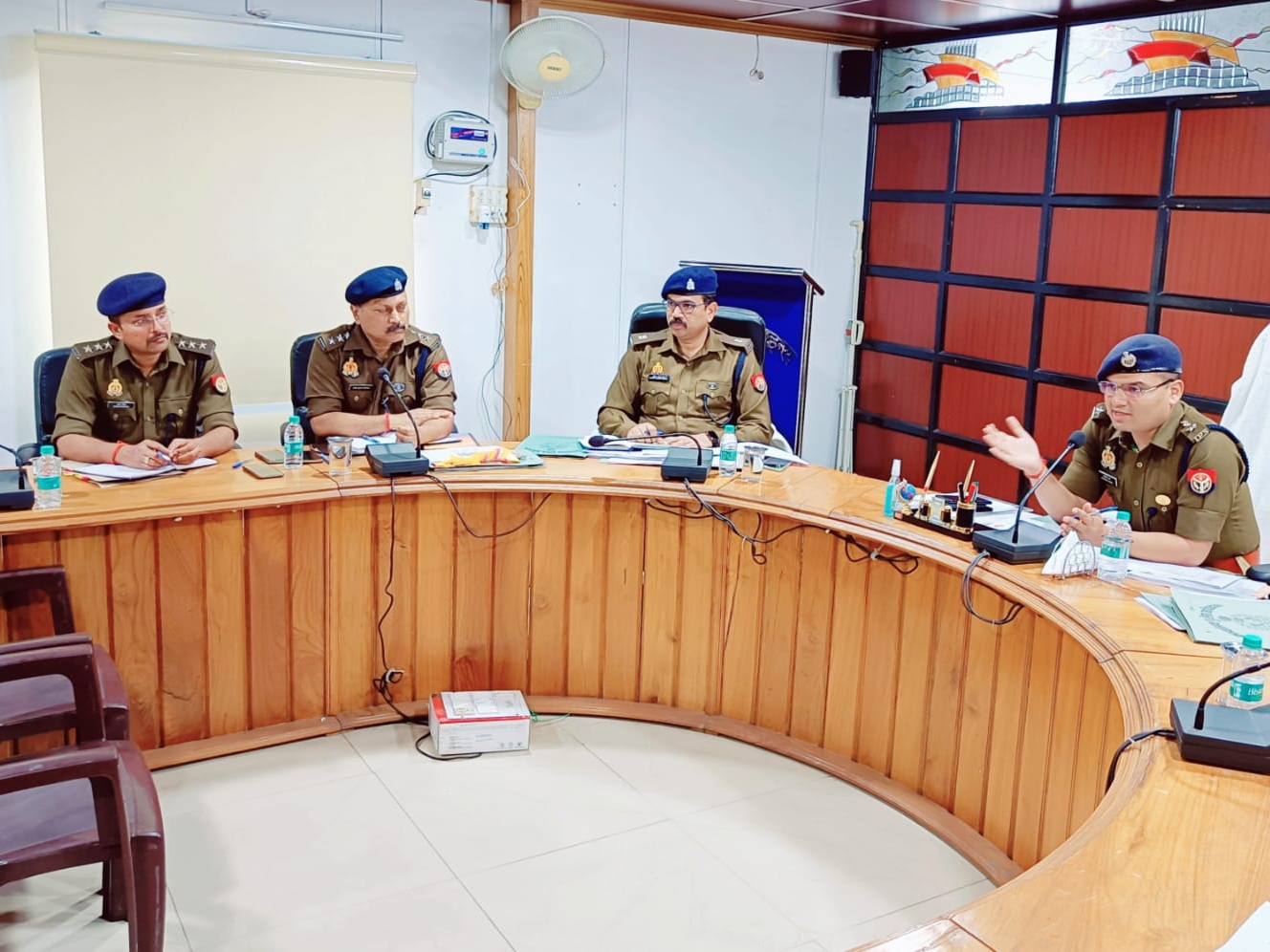 SP in Hapur instructed to work with teamwork to keep the security ...