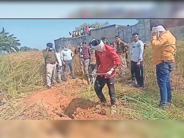 Lover killed girlfriend's husband, buried the dead body in the field