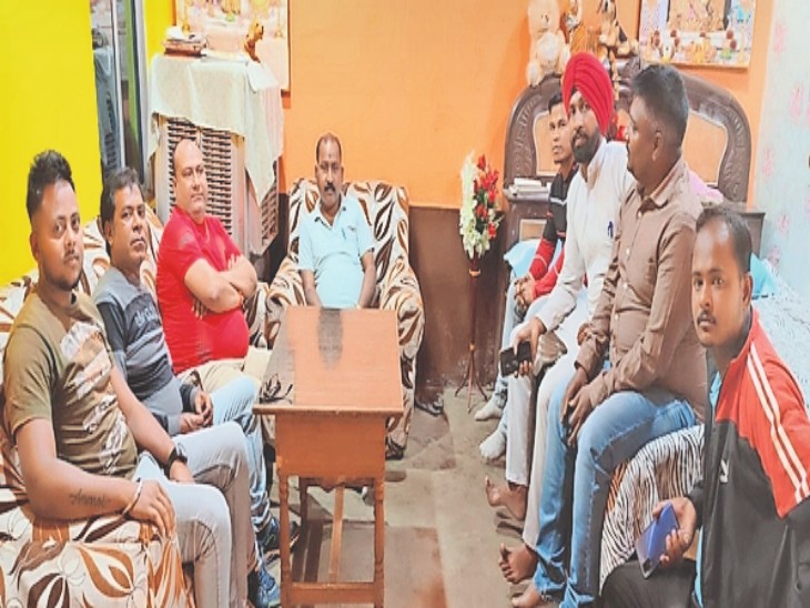 Committee constituted for Matka Phod competition, Vikas became patron ...