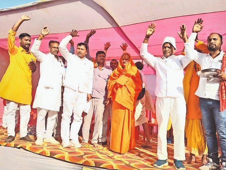 Devotional atmosphere from Devi Jagran at the end of Mahayagya in ...