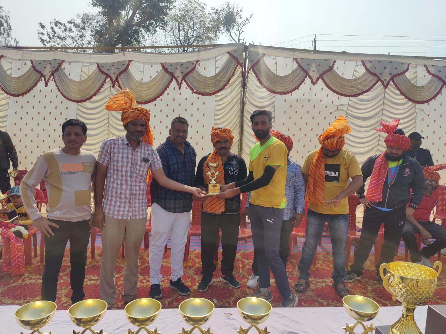 Pathan overpowered Aman builders, won T-10 competition | T10 क्रिकेट ...