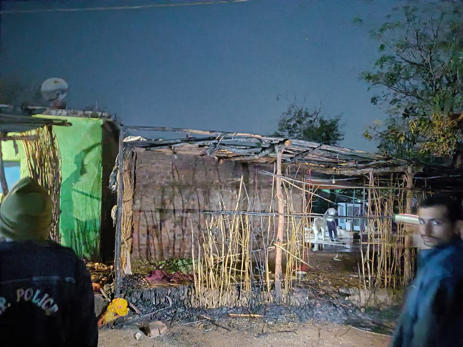 Entire goods burnt, fire brigade controlled the fire, accident due to ...