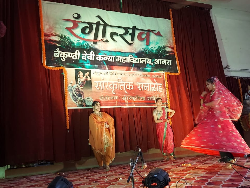 The staging of Draupadi Cheer Haran made everyone emotional | रंग उत्सव ...