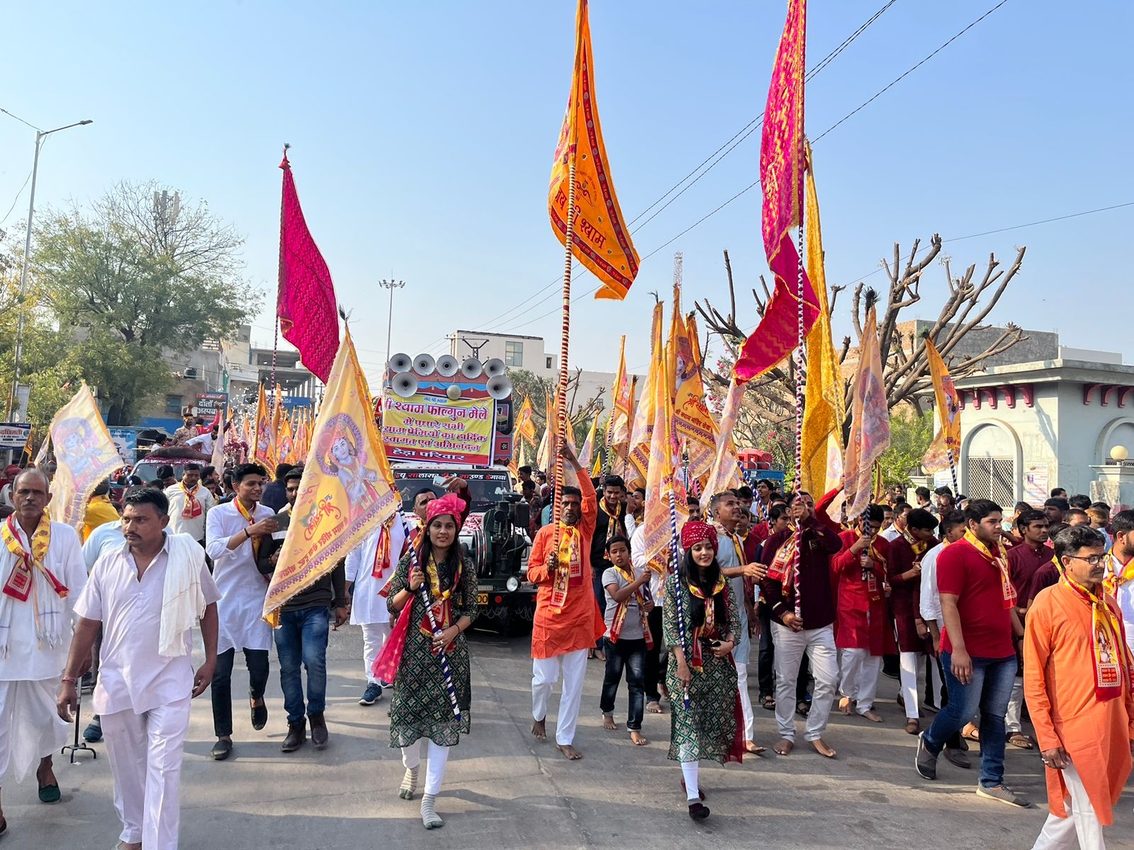 More than 5 thousand devotees took part in Nishan Yatra, Baba's tableau ...