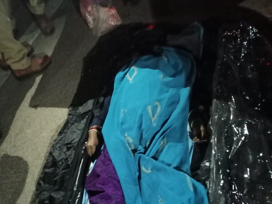 The dead body was seen by the people who reached after hours, it was ...