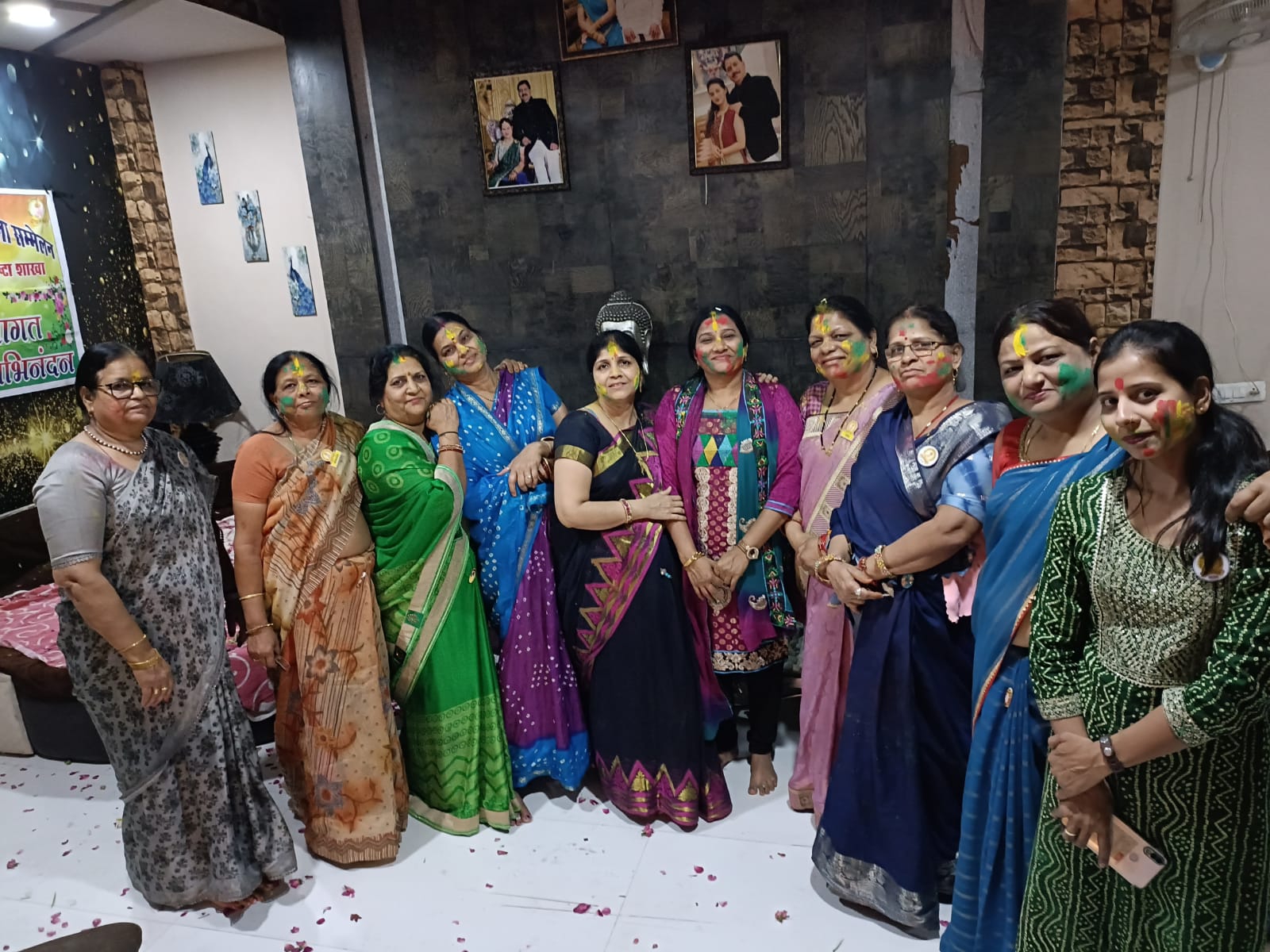 All India Marwari Mahila Mandal celebrated Phag festival, applied color ...